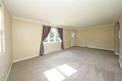 36 Leonhardt St, North Tonawanda, NY 14120 | 49 Photos - Movoto