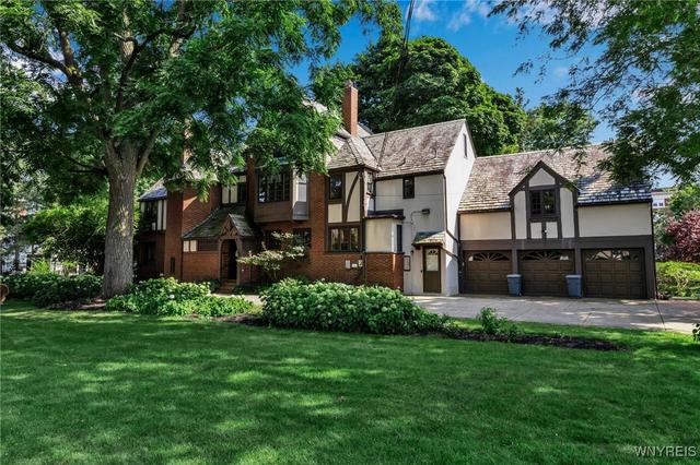 Oxford Triangle, Buffalo Homes with Spiral Staircase For Sale - Movoto