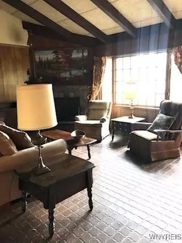 1927 Huth Rd, Grand Island, NY 14072 | 17 Photos - Movoto