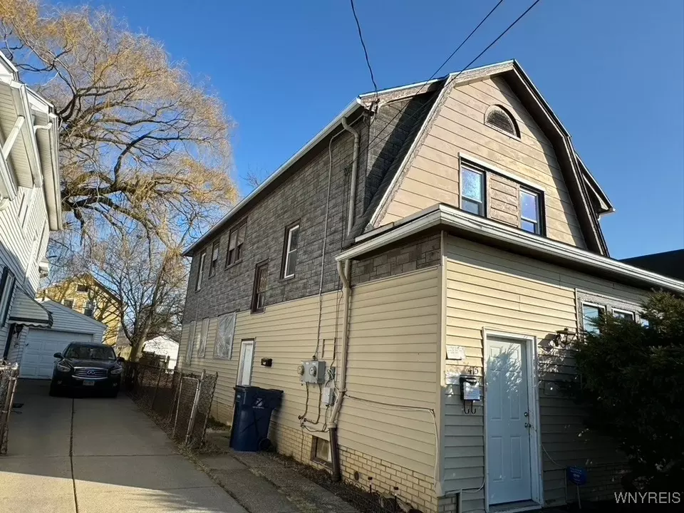 475 Norfolk Ave, Buffalo, NY 14215 | MLS# B1611745 | 2 Photos - Movoto