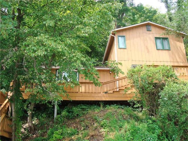 7745 E Bluff Dr, Penn Yan, NY 14527 MLS# R1067367 - Movoto.com