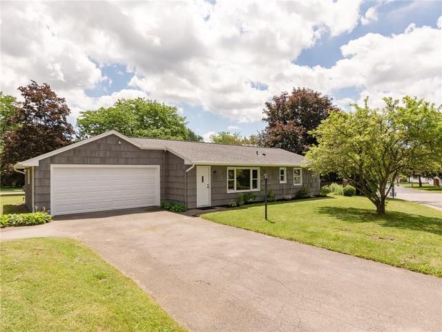 2249 Fairport Nine Mile Point Rd, Fairport, NY 14450 MLS# R1204913 ...