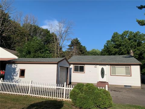 1166 Bay Rd, Webster, NY 14580 | 38 Photos | MLS #R1428132 - Movoto