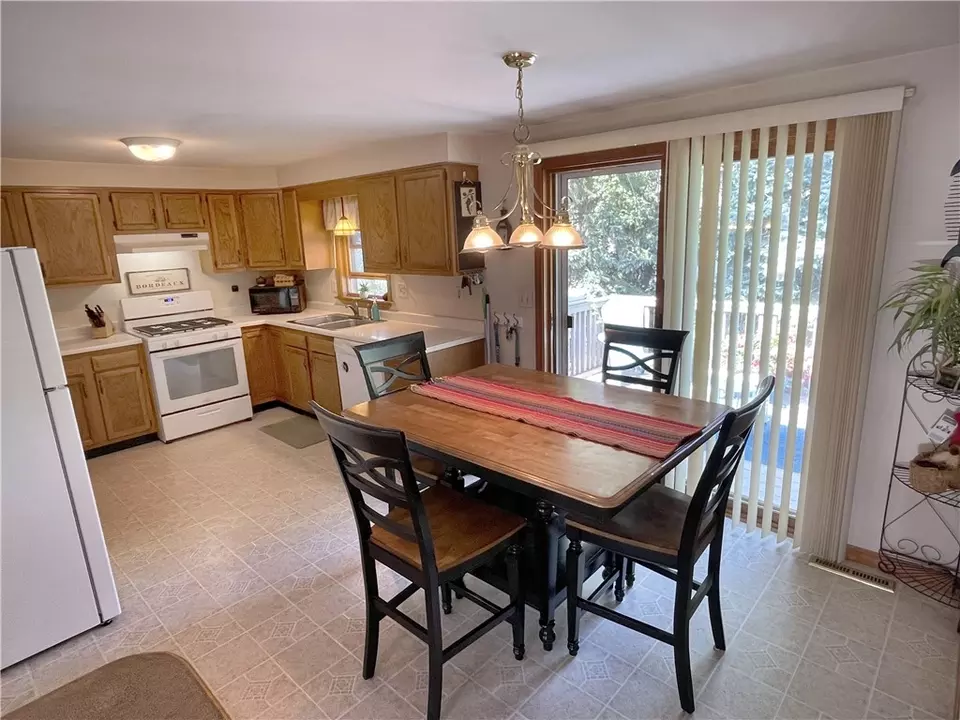 3300 State Route 364 #7C, Canandaigua, NY 14424 | 30 Photos - Movoto