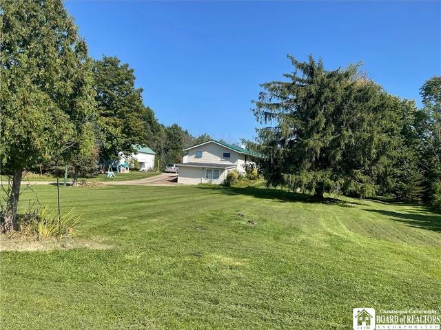 9393 Ryther Rd, Evans, NY 14006 | 47 Photos - Movoto