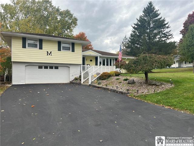 935 Queen St, Olean, NY 14760 | 31 Photos - Movoto