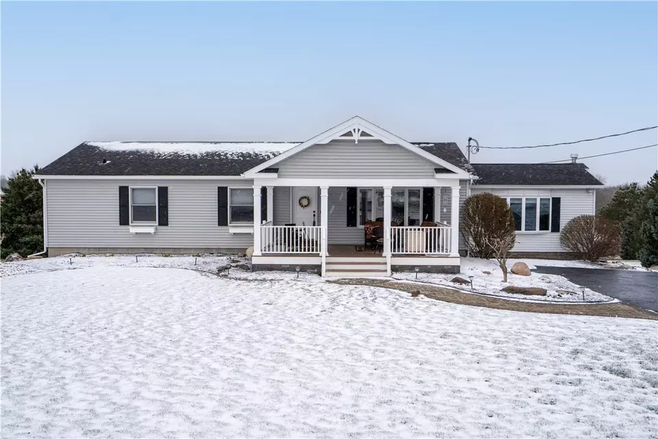 4410 S Livonia Rd, Livonia, NY 14487 | 49 Photos - Movoto