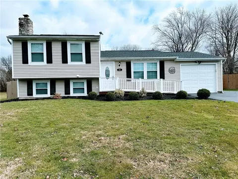 24 Maple Valley Cres, Rochester, NY 14623 | 21 Photos - Movoto