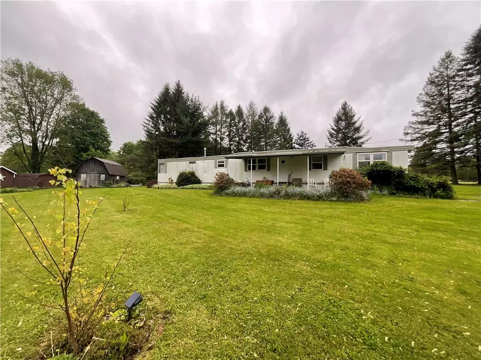 11040 Pfaff Hollow Rd, Wayland, NY 14572 | MLS# R1605923 | 9 Photos ...