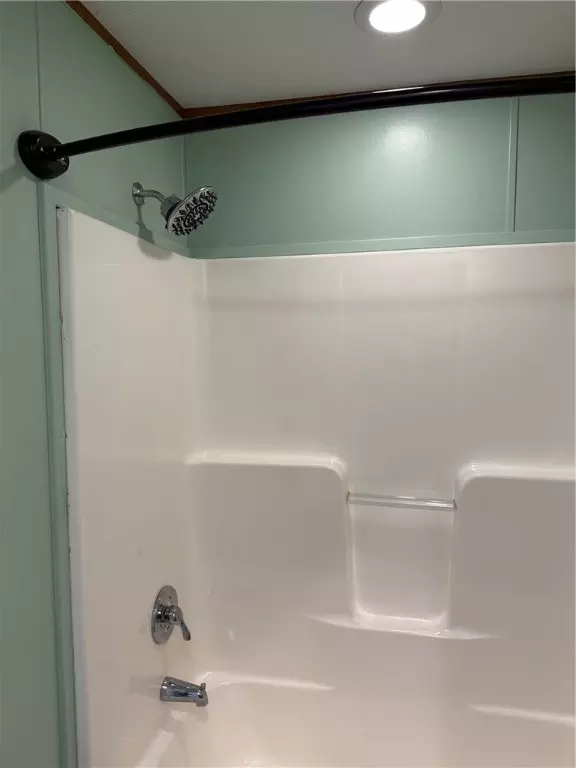 3189 Broadway #4, Alexander, NY 14005 | MLS# R1611191 | 24 Photos - Movoto