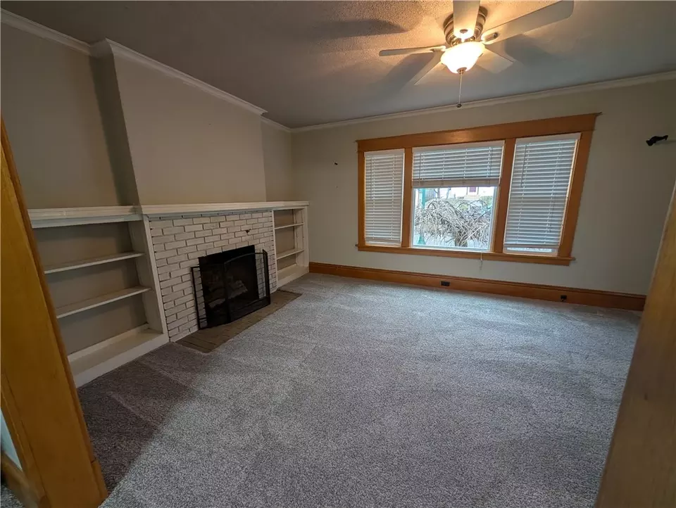 37 Calvin Ct, Bradford, PA 16701 | MLS# R1658401 | 24 Photos - Movoto