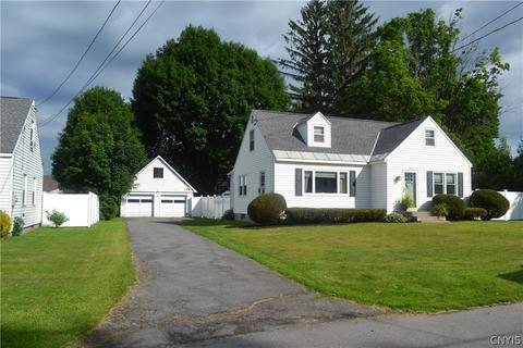 515 Dawes Ave, Utica, NY 13502 | 31 Photos | MLS #S1414372 - Movoto