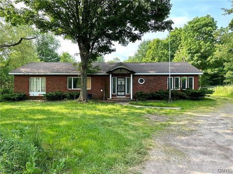 867 Middle Rd, Scriba, NY 13126 | 20 Photos | MLS #S1476884 - Movoto