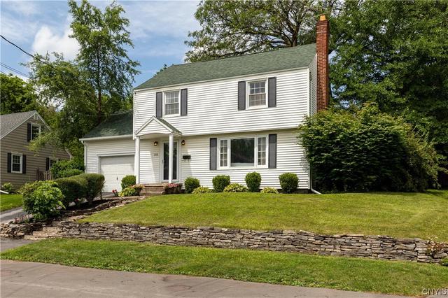 212 Ambergate Rd, Syracuse, NY 13214 | 49 Photos - Movoto