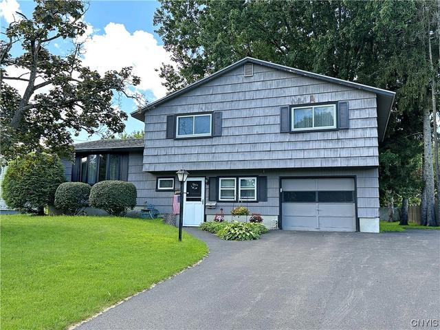 107 Single Dr, Syracuse, NY 13212 | 32 Photos - Movoto