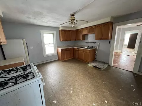 118 Nelson St, Syracuse, NY 13204 | 20 Photos - Movoto