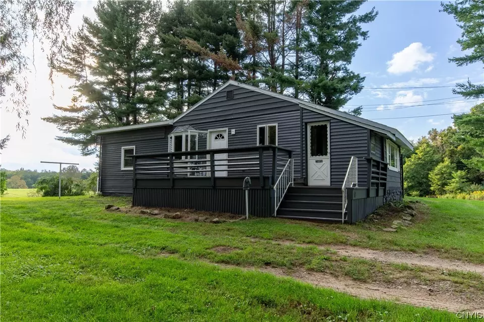 19 Perry Dr, Parish, NY 13131 | 36 Photos - Movoto