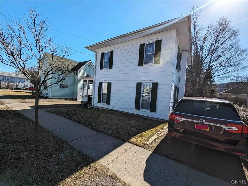 105 W William St, Bath, NY 14810 | 37 Photos - Movoto