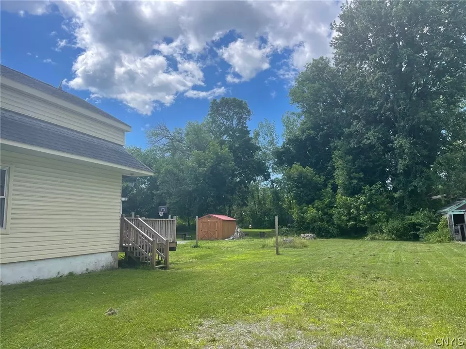 538 Lenox Ave, Oneida, NY 13421 | 20 Photos - Movoto