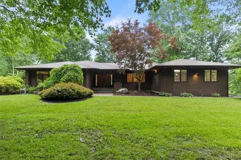 18 Maple Ave, Volney, NY 13069 | 50 Photos - Movoto