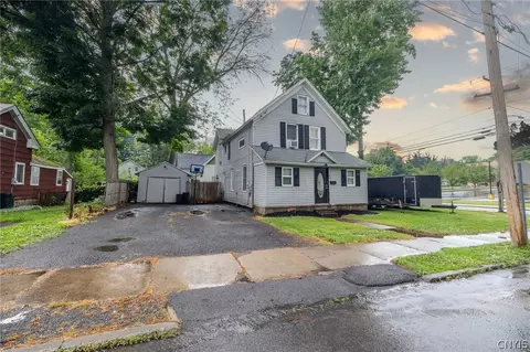 623 Academy St, Fulton, NY 13069 | 16 Photos - Movoto