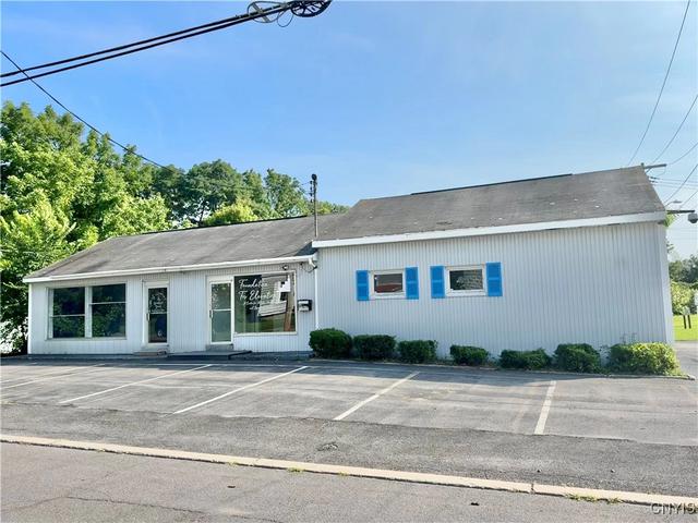 554 S 1st St, Fulton, NY 13069 | MLS# S1560606 | 30 Photos - Movoto
