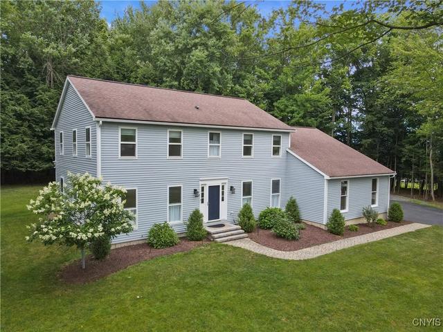 Sauquoit, NY Homes with 4+ Beds For Sale - Movoto