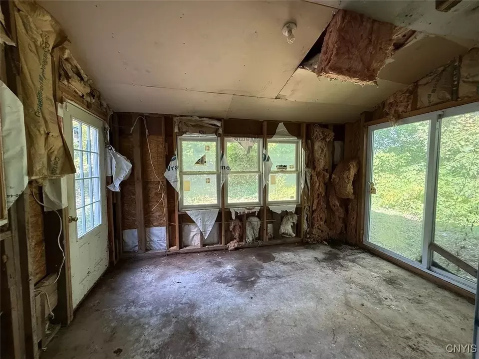 833 County Route 14, Granby, NY 13069 | MLS# S1638735 | 21 Photos - Movoto