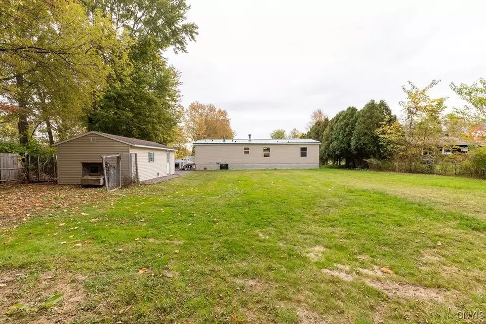 6313 Schepp Rd, Kirkville, NY 13082 | MLS# S1643700 | 29 Photos - Movoto