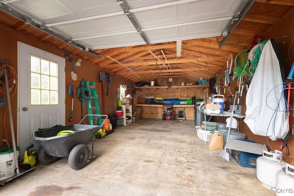 6313 Schepp Rd, Kirkville, NY 13082 | MLS# S1643700 | 29 Photos - Movoto