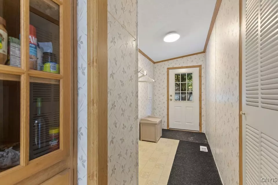 6313 Schepp Rd, Kirkville, NY 13082 | MLS# S1643700 | 29 Photos - Movoto
