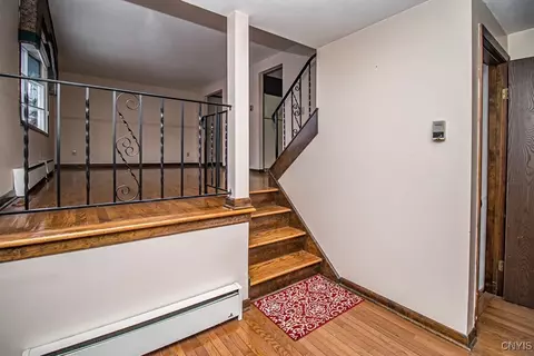 7348 Farmstead Rd, Liverpool, NY 13088 | MLS# S1655939 | 38 Photos - Movoto