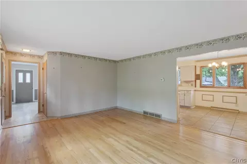 8953 Henry Clay Blvd, Clay, NY 13041 | MLS# S1690301 | 36 Photos - Movoto