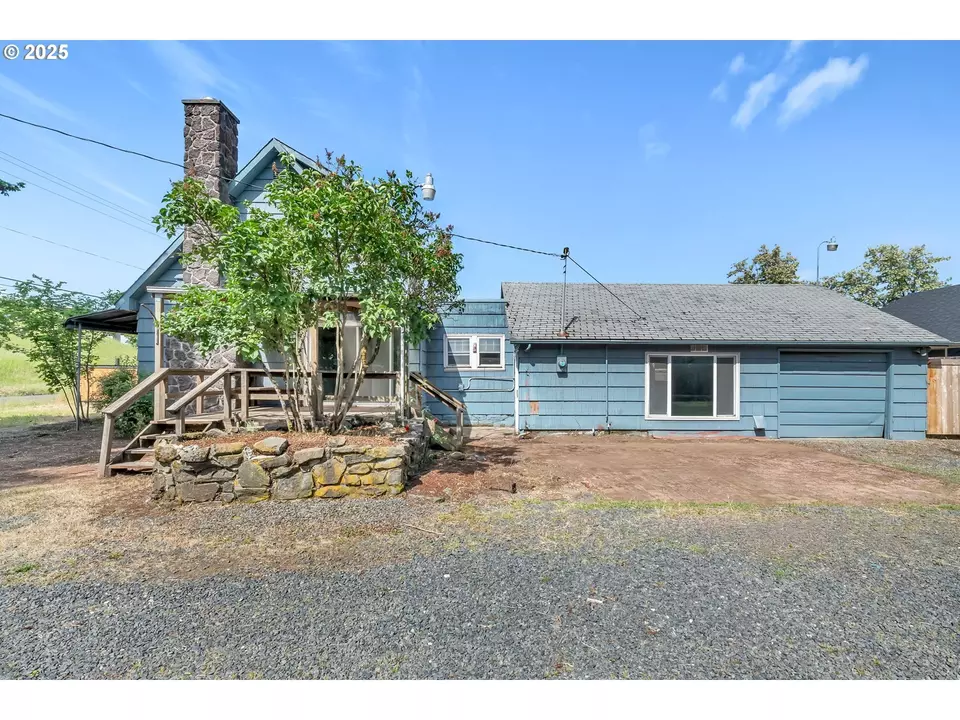 1325 Maxwell Rd, Eugene, OR 97404 | MLS# 132556231 | 9 Photos - Movoto