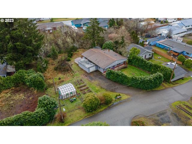 555 Kings Ave, Lakeside, OR 97449 | 1 photo - Movoto
