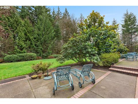 13616 NW Glendoveer Dr, Portland, OR 97231 | 29 Photos - Movoto