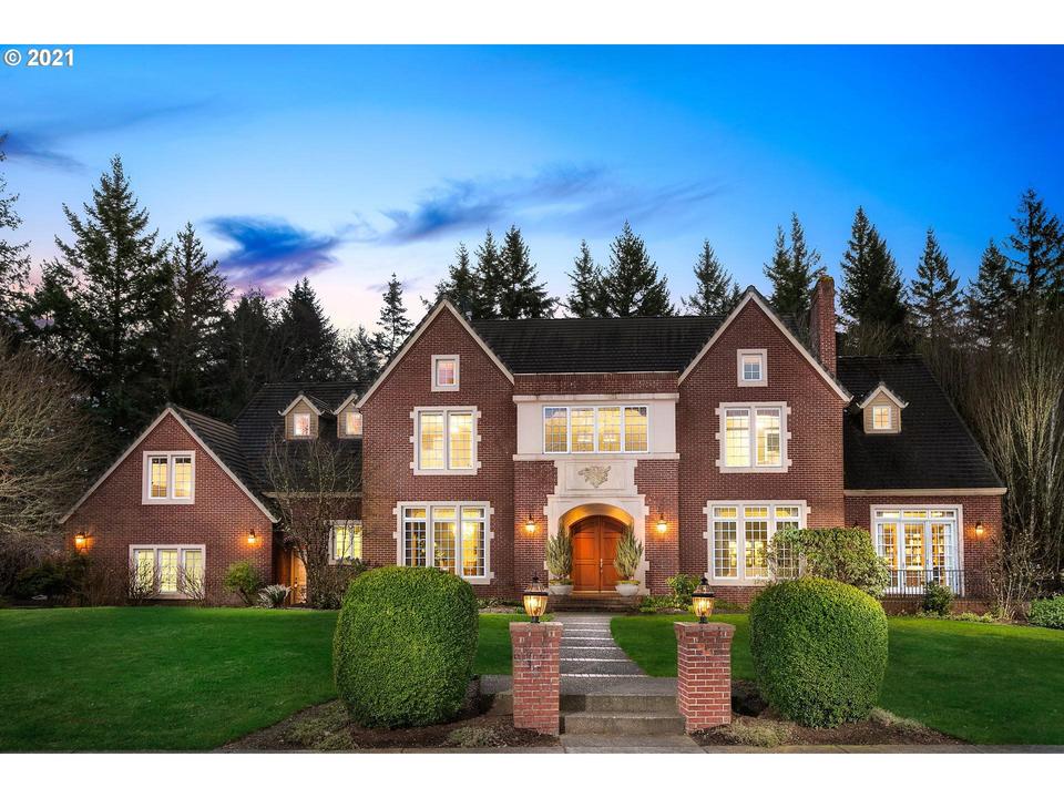 13616 NW Glendoveer Dr, Portland, OR 97231 | 29 Photos - Movoto