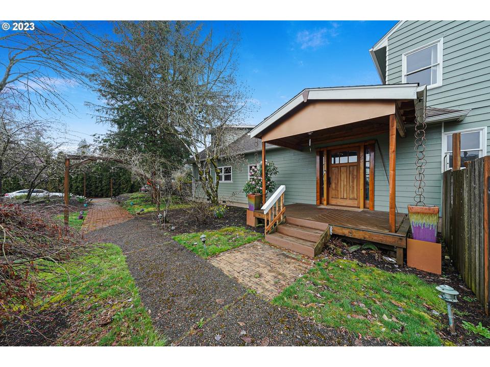 9290 SW Durham Rd, Portland, OR 97224 | 1 photo - Movoto