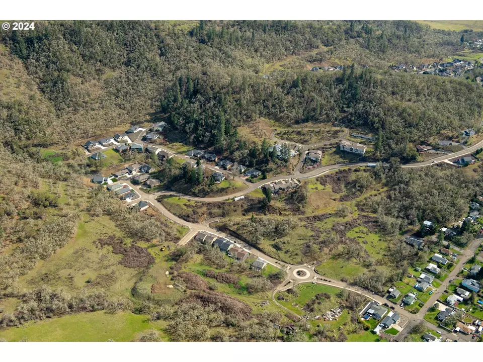 NE Alameda Ave, Roseburg, OR 97470 | 1 photo - Movoto