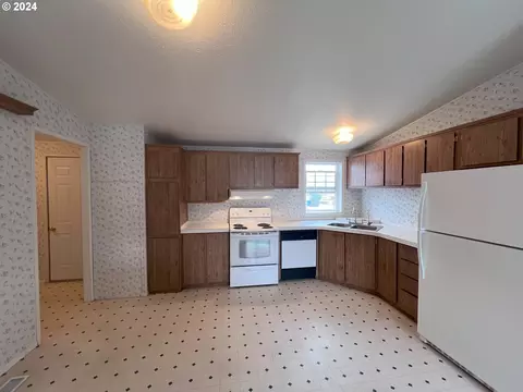 245 S Wayne St, Stanfield, OR 97875 | 17 Photos - Movoto