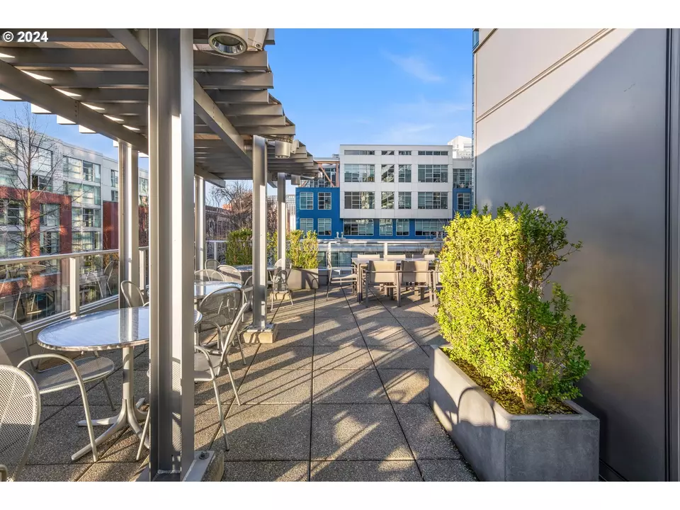 1221 SW 10th Ave #1302, Portland, OR 97205 | 37 Photos - Movoto