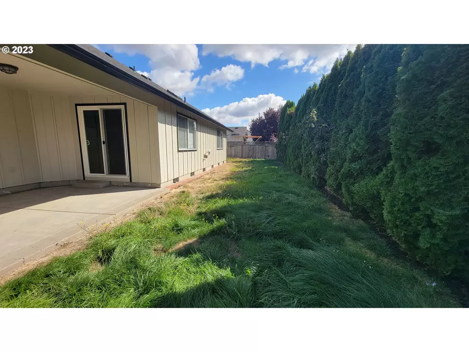 5930 Jordan Dr, Eugene, OR 97402 | 30 Photos - Movoto