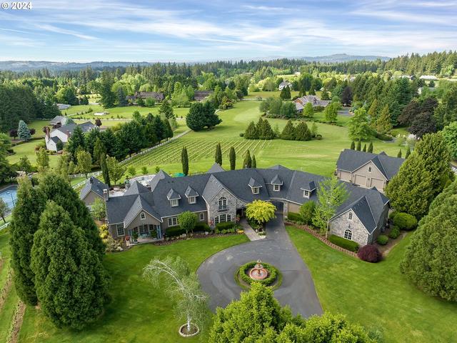 6061 SW Meridian Way, Tualatin, OR 97062 | 48 Photos - Movoto