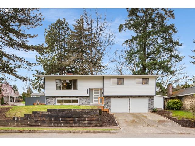 6595 SW Cherryhill Dr, Beaverton, OR 97008 | 31 Photos - Movoto