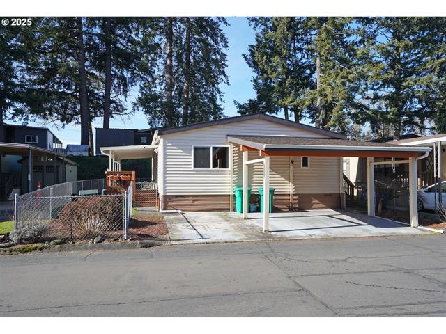 16408 SE 135th Ave, Clackamas, OR 97015 | 19 Photos - Movoto