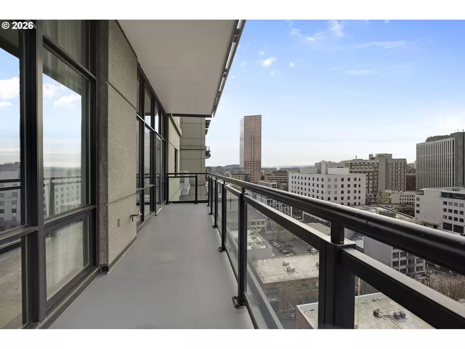 1025 NW Couch St #1212, Portland, OR 97209 | MLS# 474474945 | 43 Photos ...