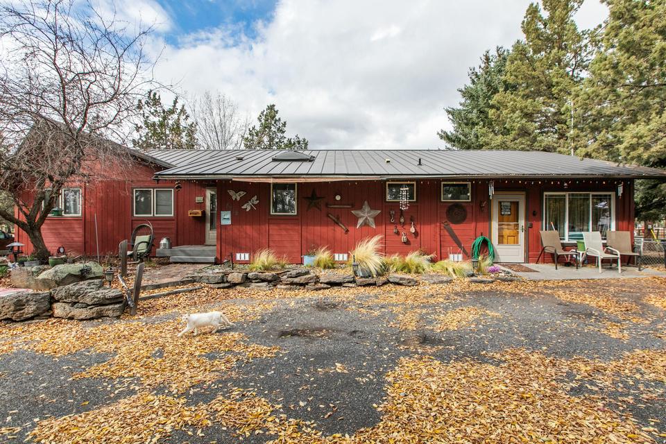 4719 NW Maple Ave, Redmond, OR 97756 | 36 Photos - Movoto