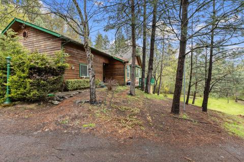 460 Grants Pass Homes for Sale - Grants Pass OR Real Estate - Movoto