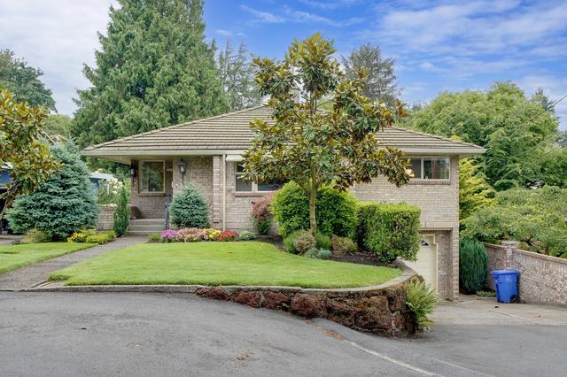 8310 SW 10th Ave, Portland, OR 97219 | 25 Photos | MLS #220167059 - Movoto