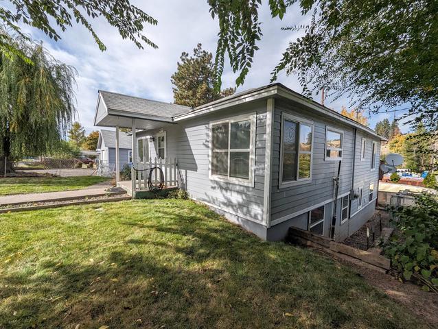 Tygh Valley, OR Single Family For Sale - Movoto